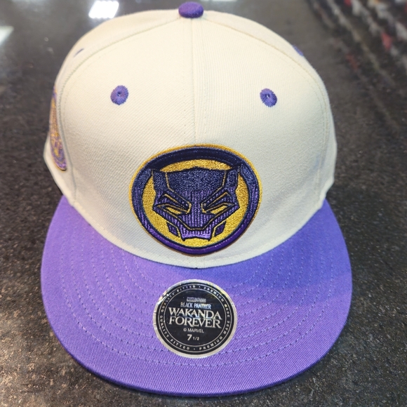 Marvel | Accessories | Marvel Black Panther Snapback Hat | Poshmark